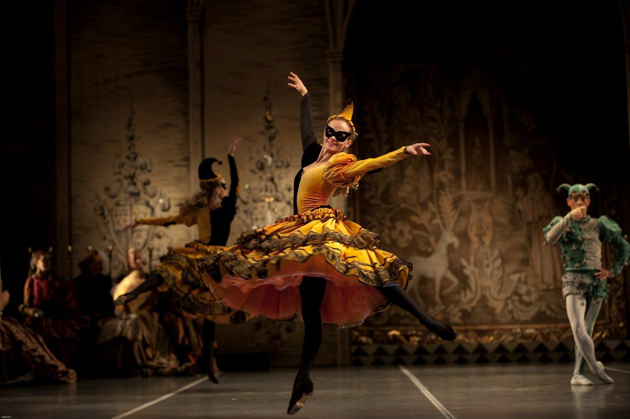 Reconstructing Ballet's Past 1: Swan Lake, Mikhailovsky Ballet